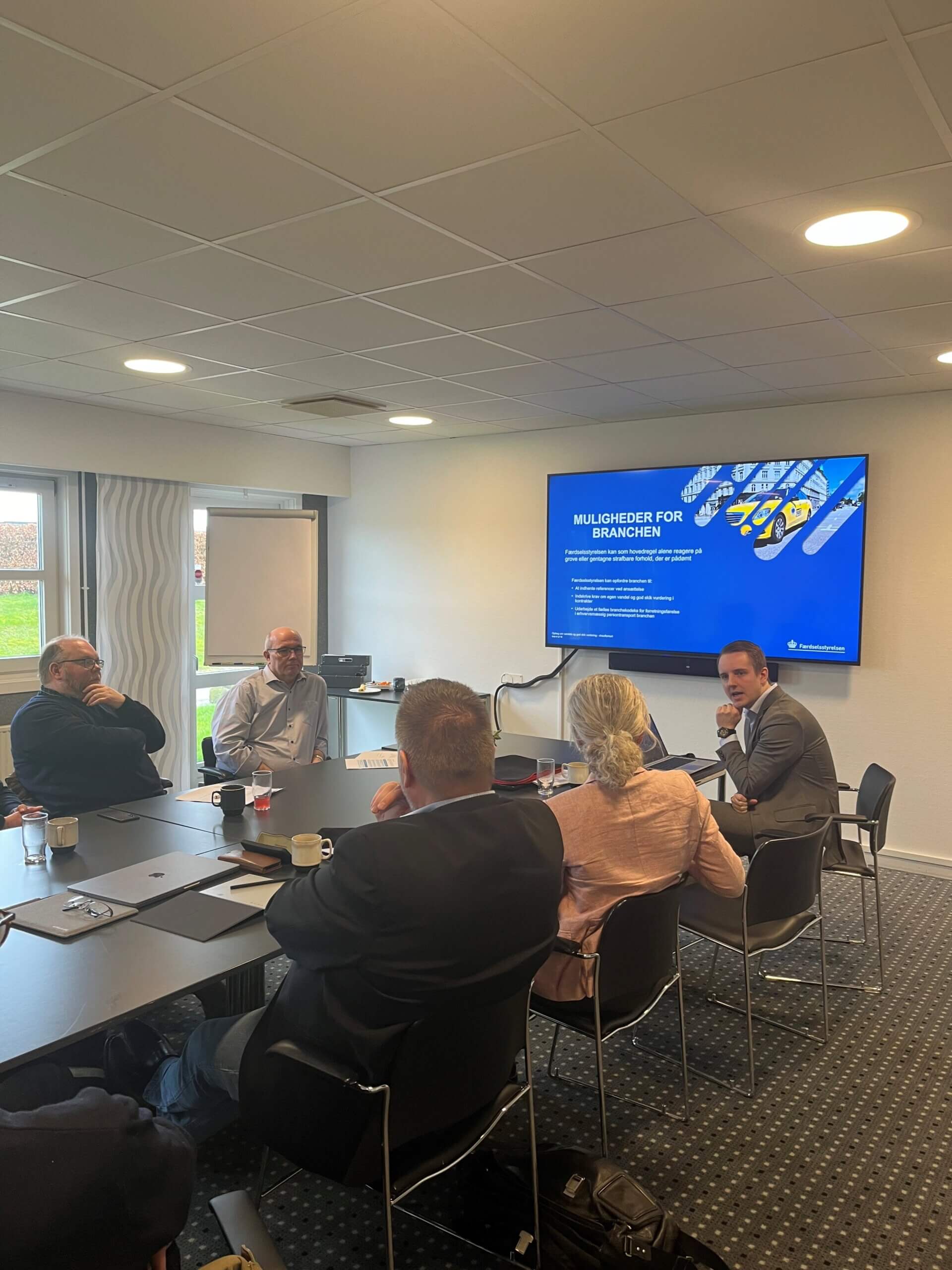 Taxisektorens bestyrelse konstituerer sig og får besøg af ...